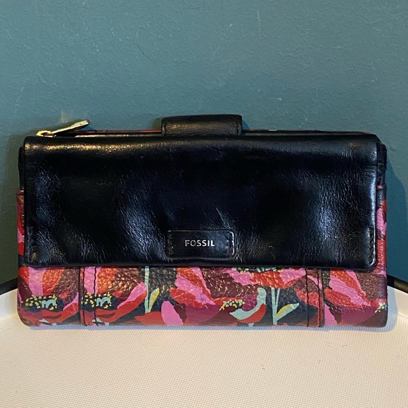 Fossil | Bags | Fossil Floral Black Leather Clutch Bifold Wallet 75 X 4 ...